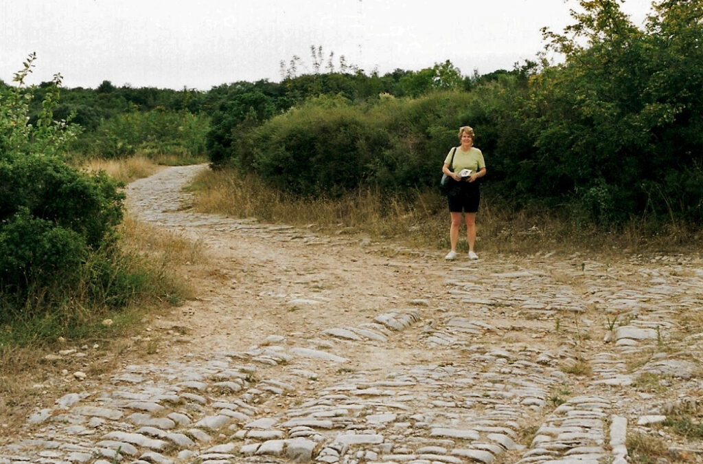 WRITERS ON THE ROAD: ALISON MORTON | Frost Magazine